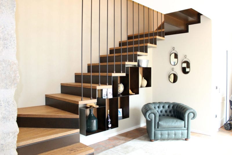 La scala in ferro da interni tra design e funzionalità| SVAI